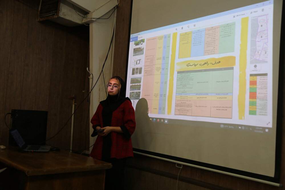 بررسی مسائل شهرسازی و معماری منطقه ۱۰ در پایاننامههای دانشجویان